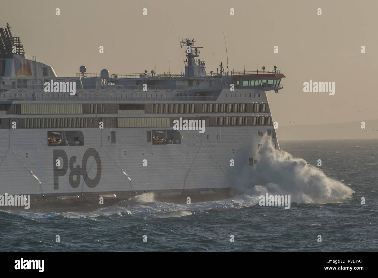 Ferry crossing in the english chanel hi-res stock photography and ...