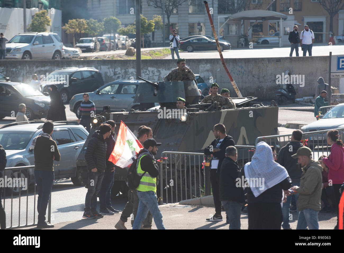 Beirut, Lebanon, 23rd Dec 2018. Lebanese protesting against political ...