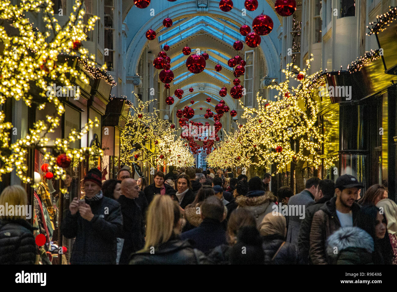 Burlington arcade london christmas hi-res stock photography and images ...