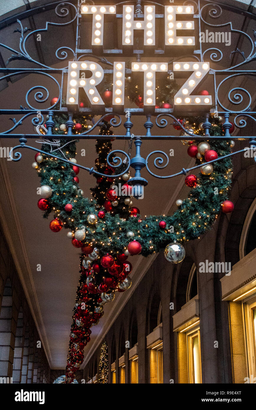 The Ritz Hotel at Christmas time Stock Photo - Alamy