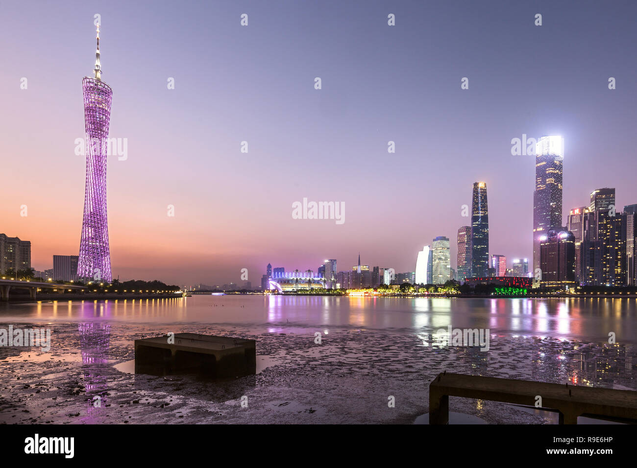 Guangzhou china city skyline hi-res stock photography and images - Alamy