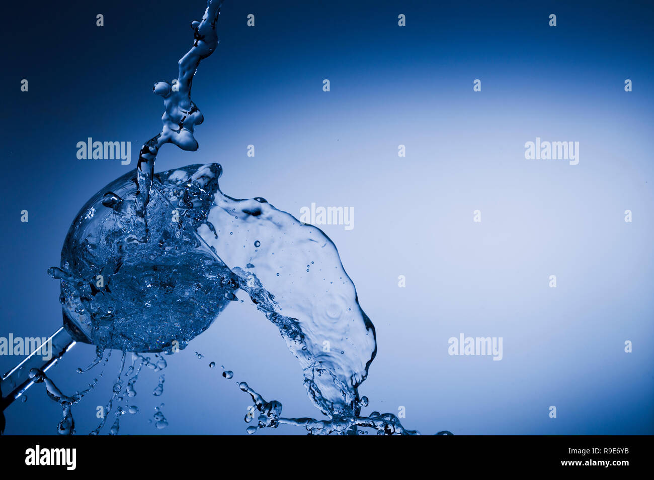 Glass of water studio hi-res stock photography and images - Alamy