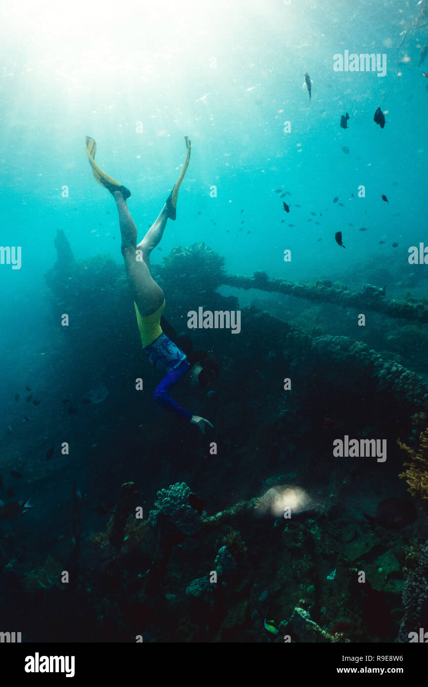 Girl scuba diver caribbean reef hi-res stock photography and images - Alamy