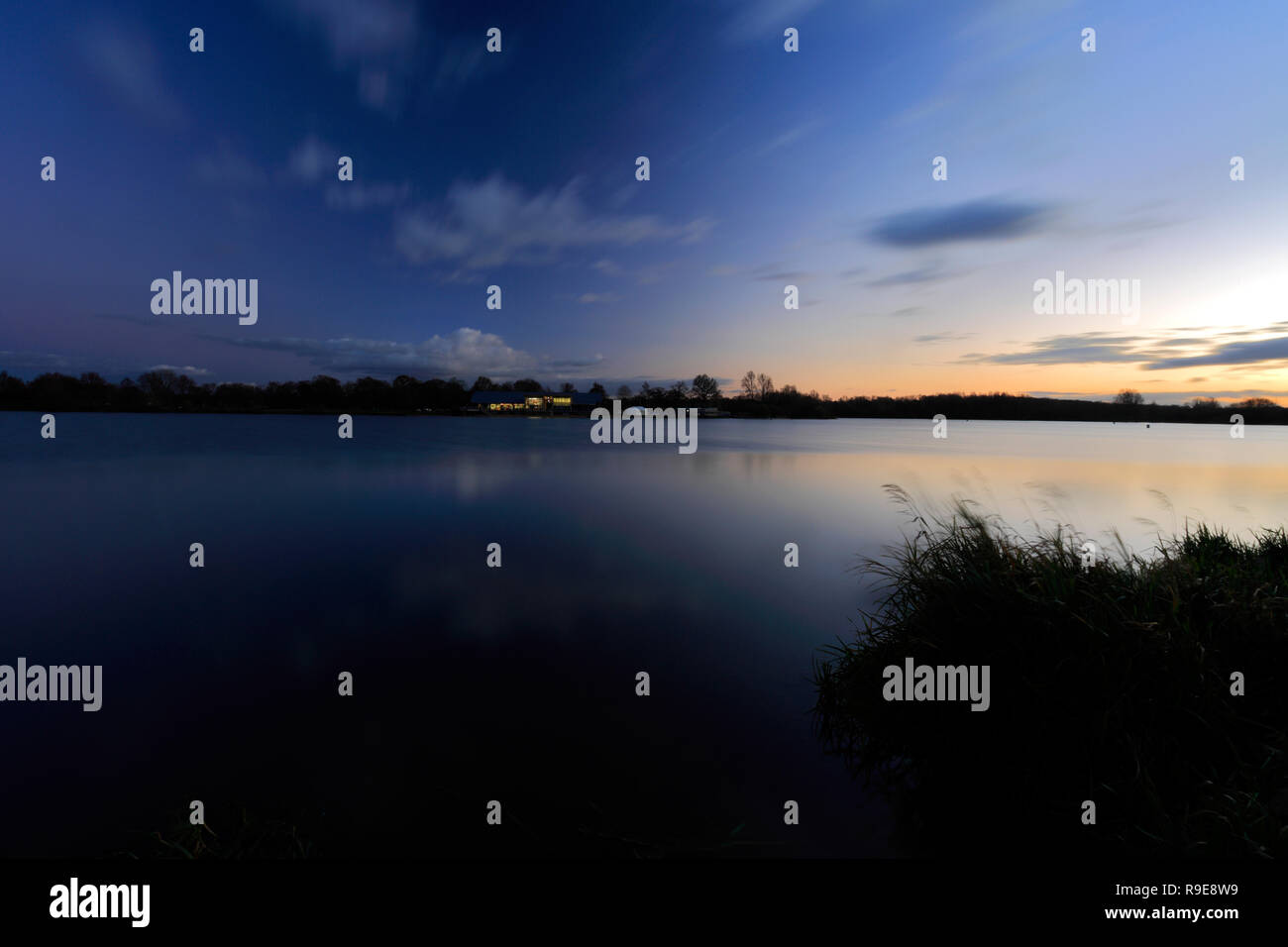 Winter sunset over Ferry Meadows country park, Peterborough ...