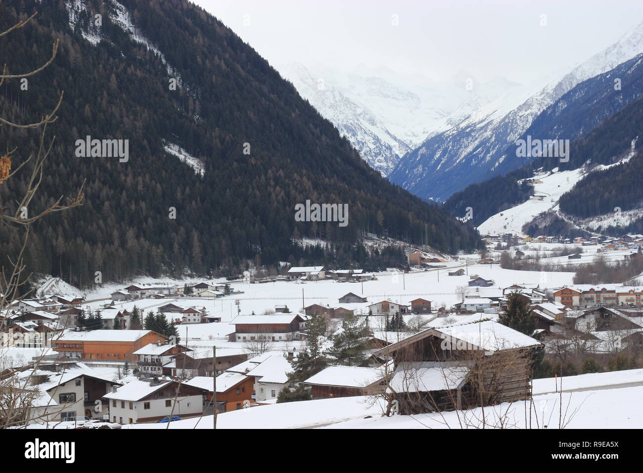 Snow ice stubai alps hi-res stock photography and images - Alamy