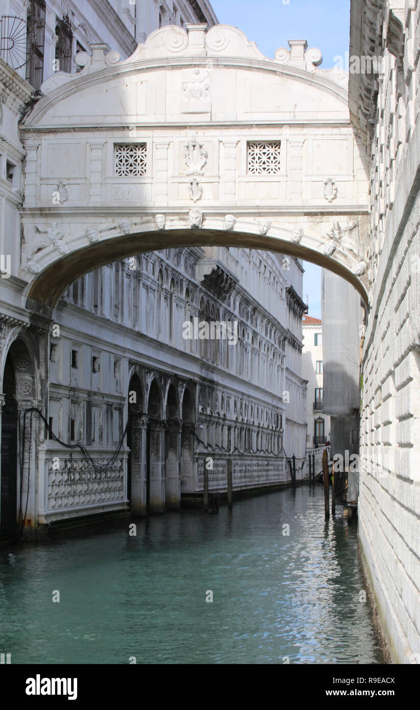 Bridge of Sighs called Ponte dei Sospiri in Italian Language in Venice ...