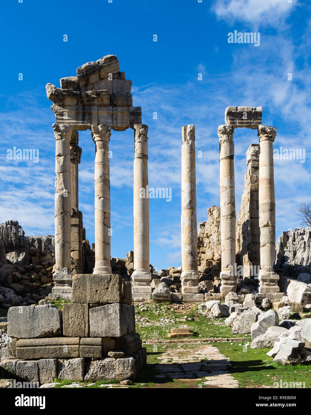 Temple of Adonis, Roman ruins, Faqra, Lebanon Stock Photo - Alamy
