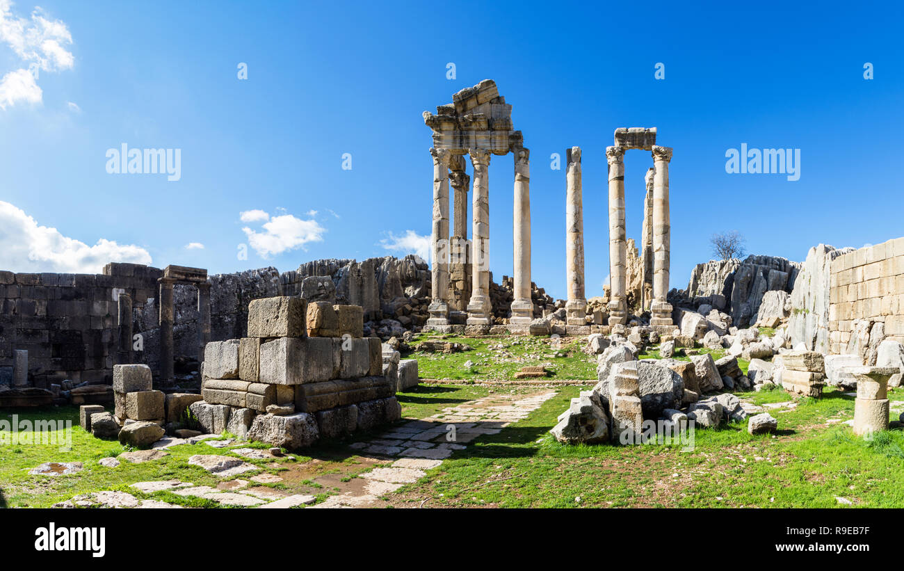 Temple of Adonis, Roman ruins, Faqra, Lebanon Stock Photo - Alamy