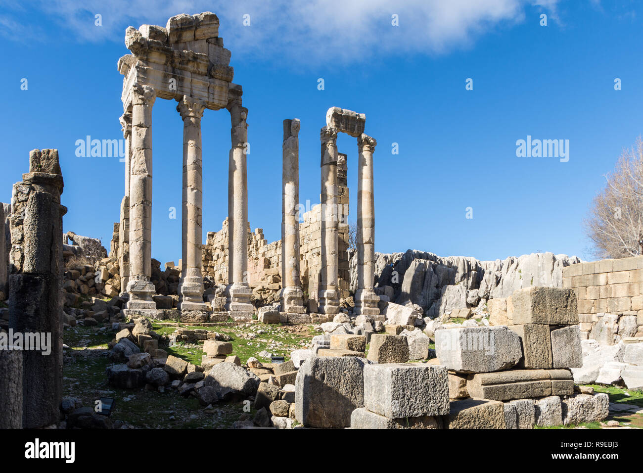 Temple of Adonis, Roman ruins, Faqra, Lebanon Stock Photo - Alamy
