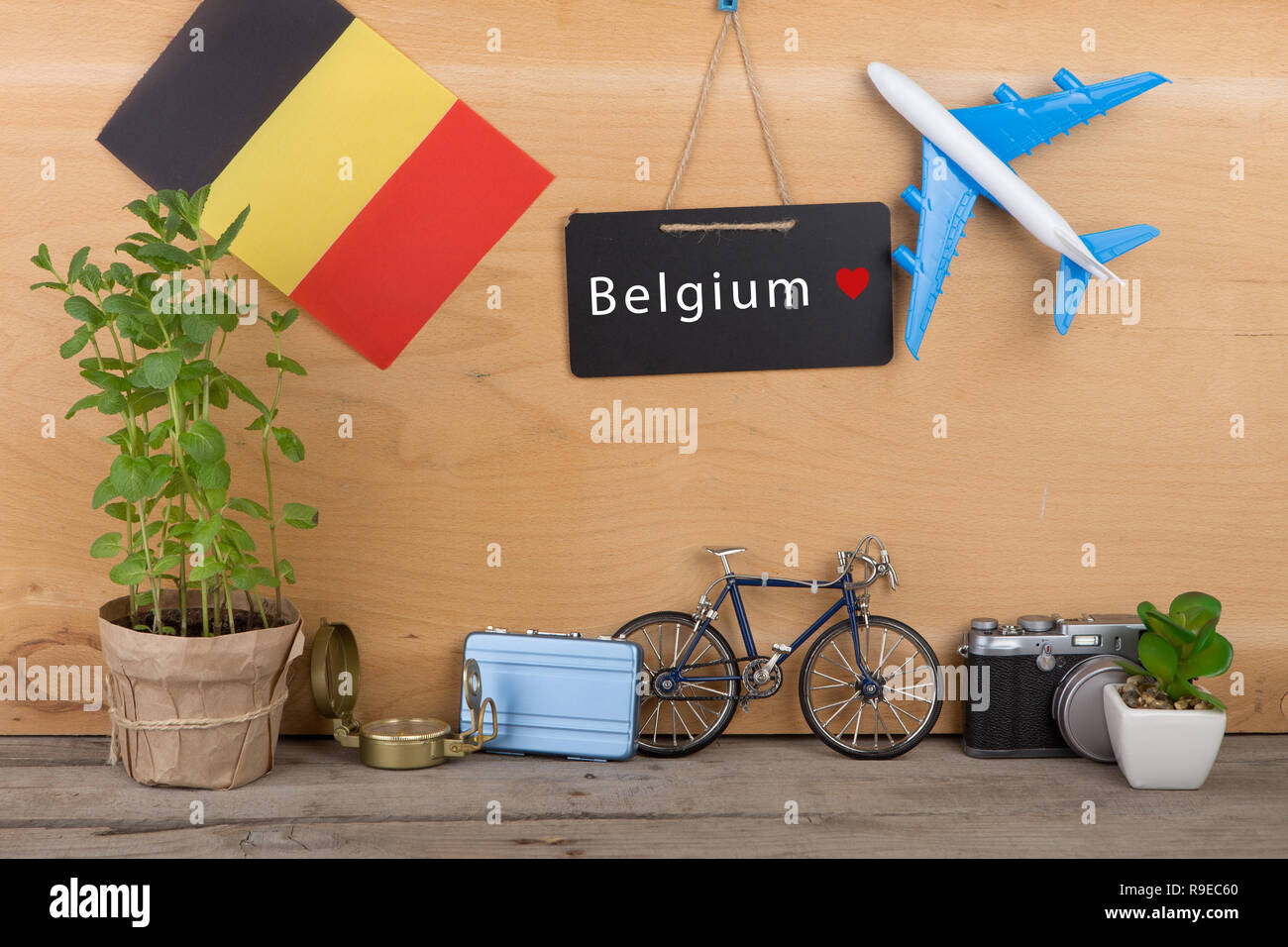 Travel time - blackboard with text "Belgium", flag of the Belgium ...