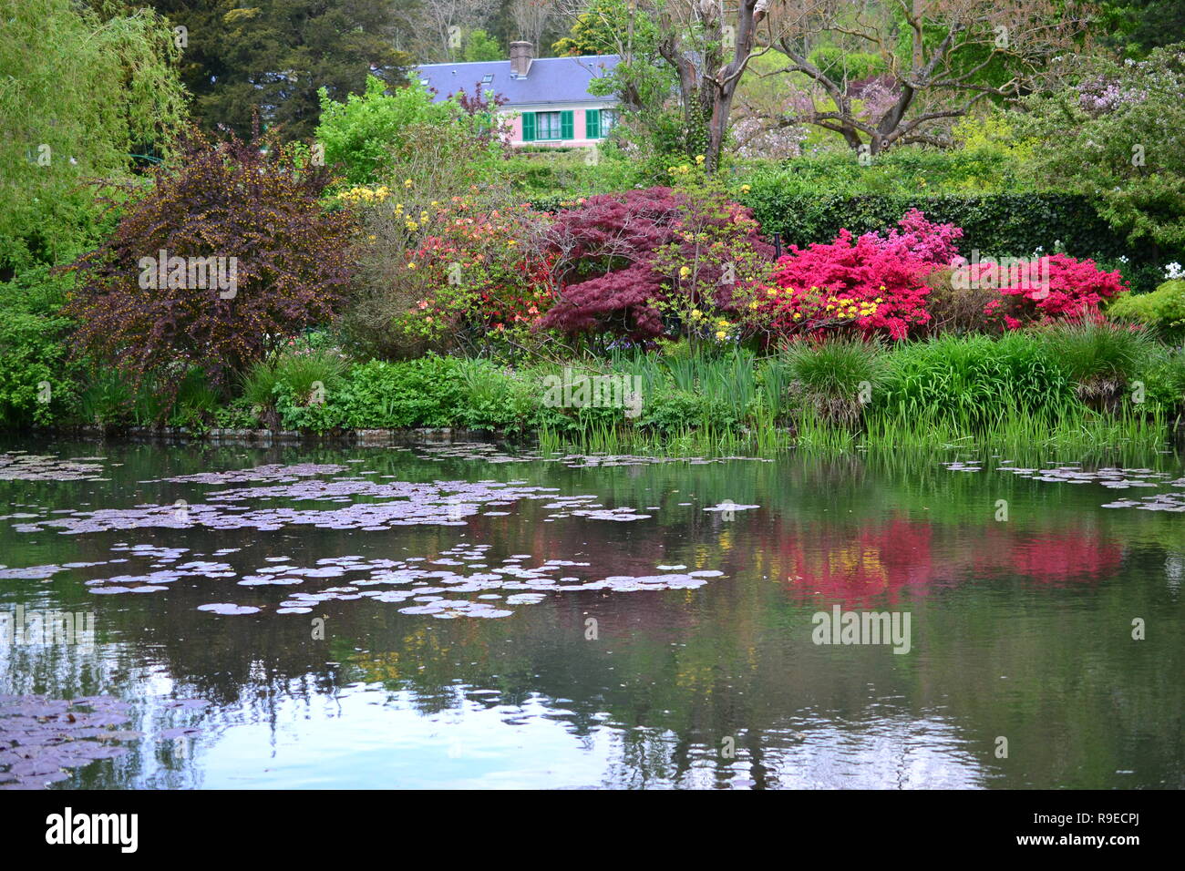 Claude monet painting spring giverny hi-res stock photography and ...