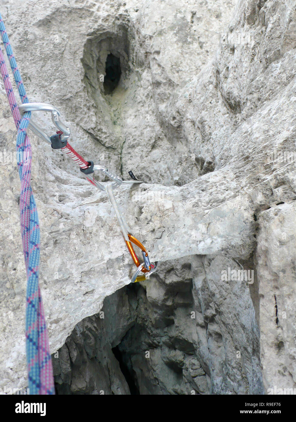 Placing climbing protection hi-res stock photography and images - Alamy