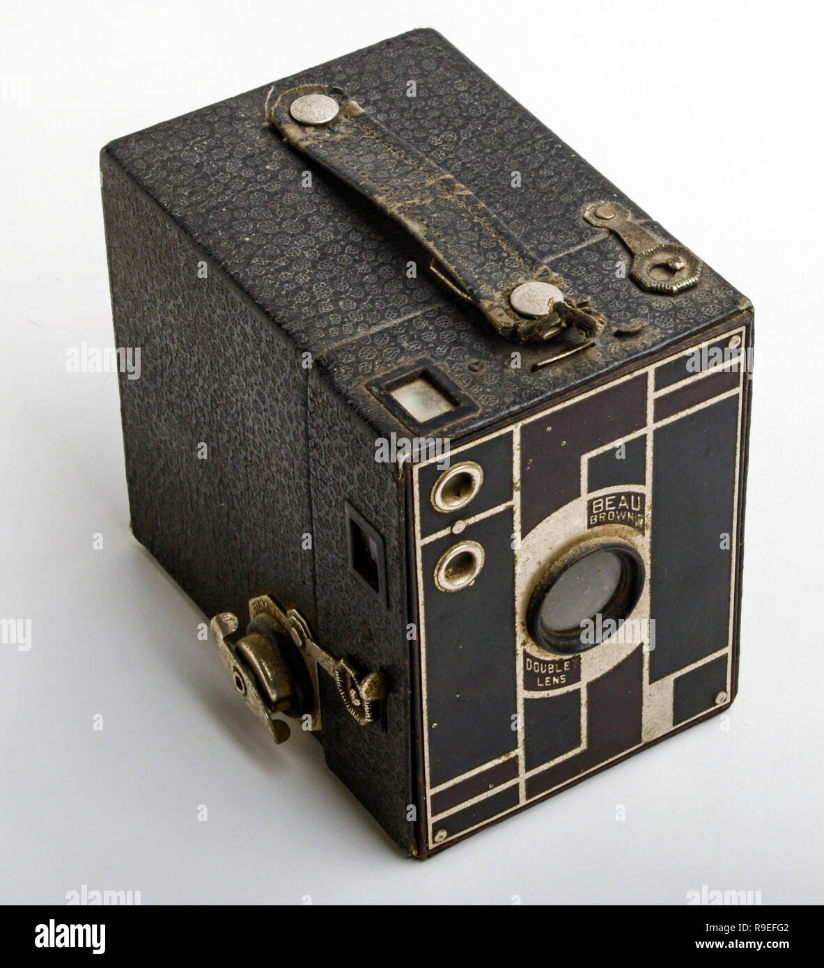 Vintage box camera Stock Photo - Alamy