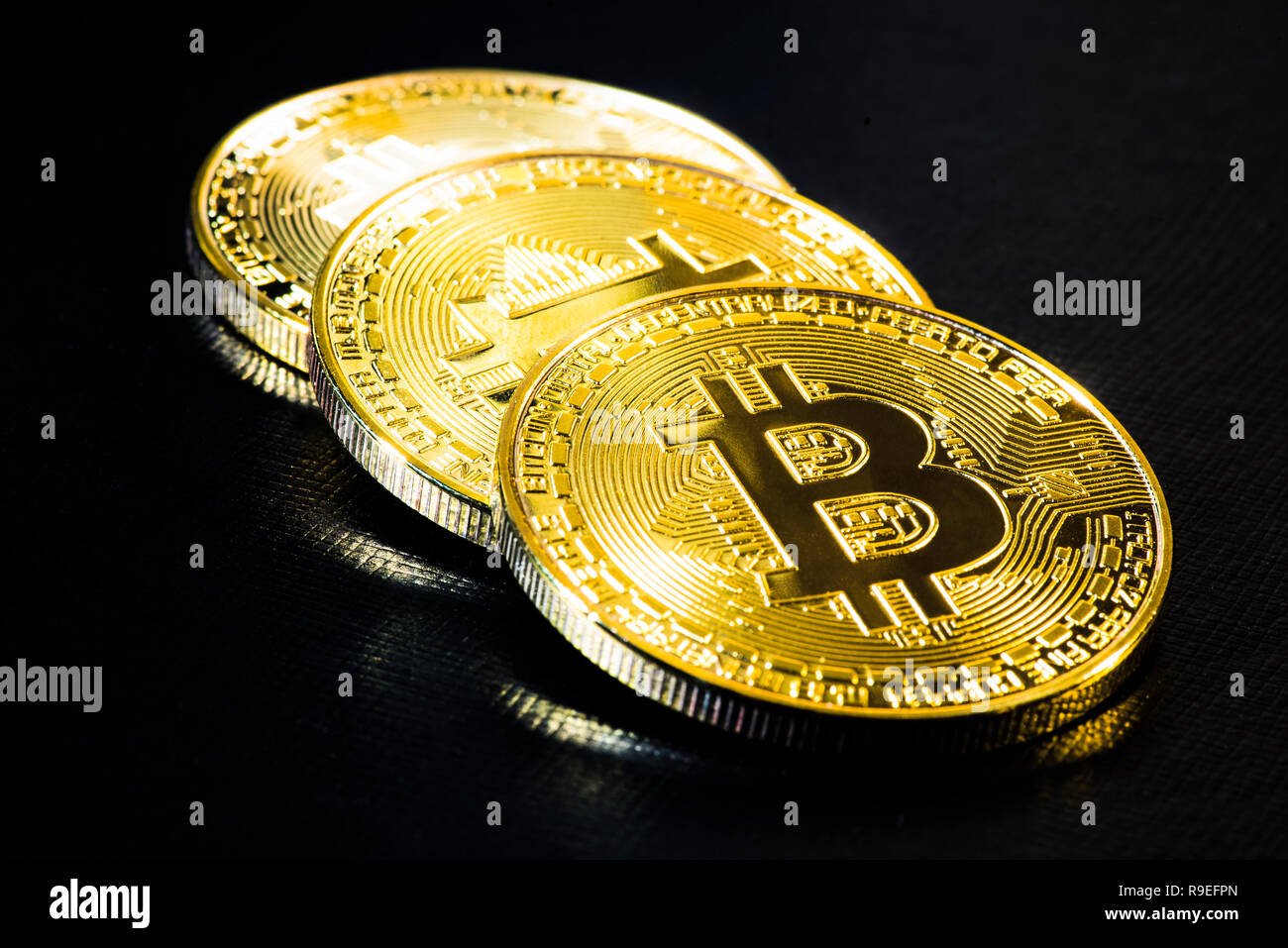 Physical banking hi-res stock photography and images - Alamy