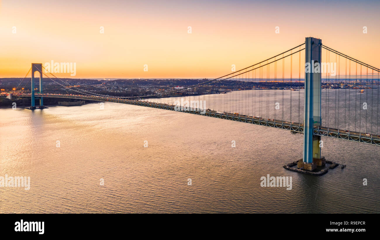 Aerial view of the verrazano narrows bridge hi-res stock photography ...