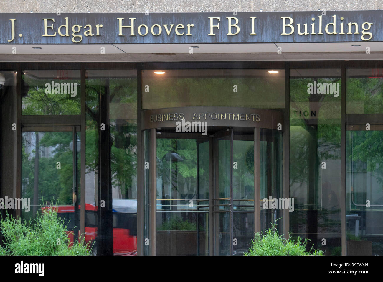 edgar hoover fbi building in Washington DC Stock Photo - Alamy