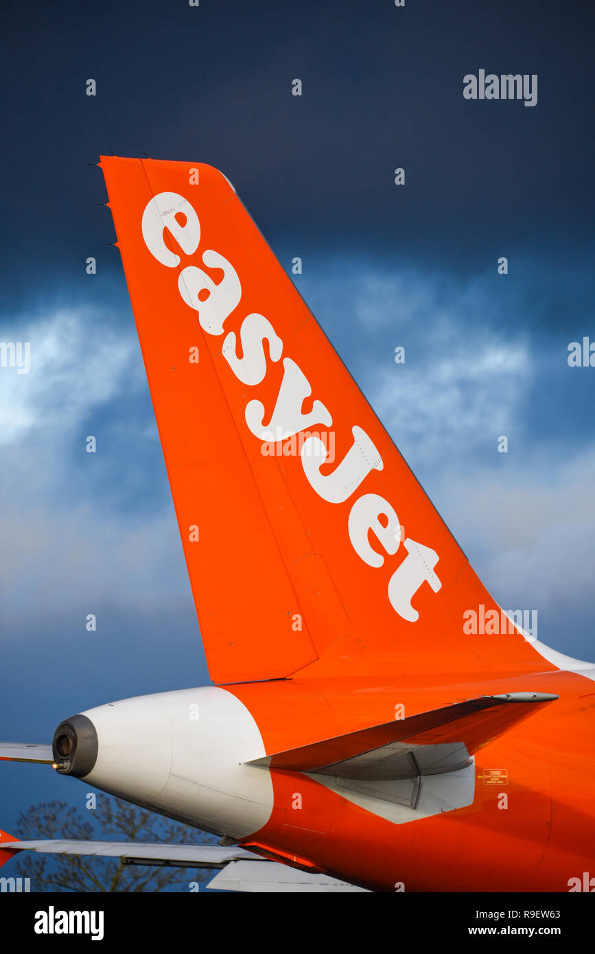 Tail logo hi-res stock photography and images - Alamy