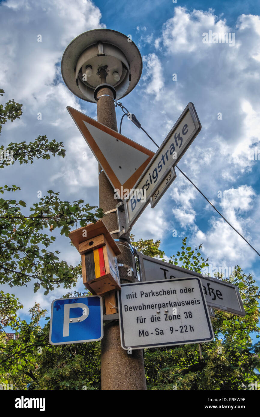 German flag bird hi-res stock photography and images - Alamy