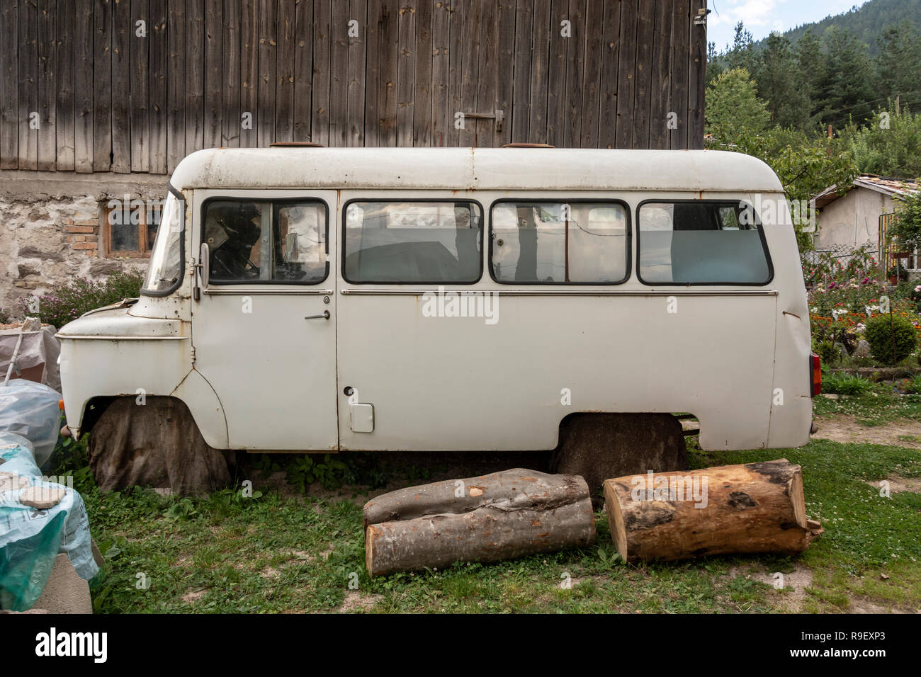 Old neglected tires hi-res stock photography and images - Alamy