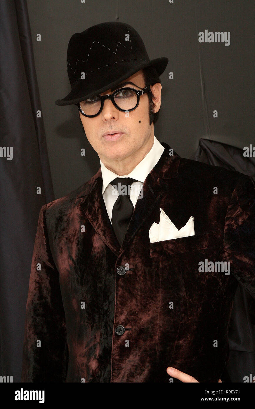 Mercedes banz fashion week hi-res stock photography and images - Alamy