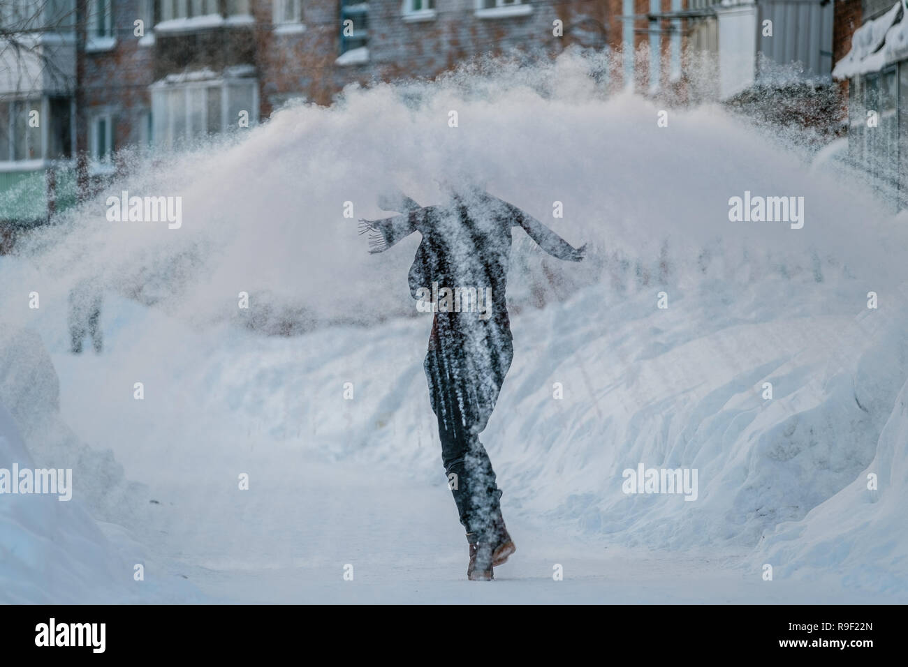 Strange effect of water hi-res stock photography and images - Alamy