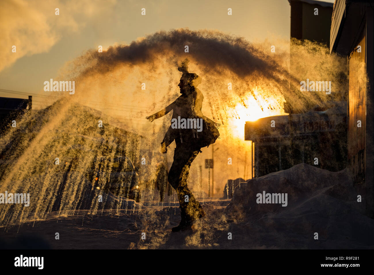 Strange effect of water hi-res stock photography and images - Alamy