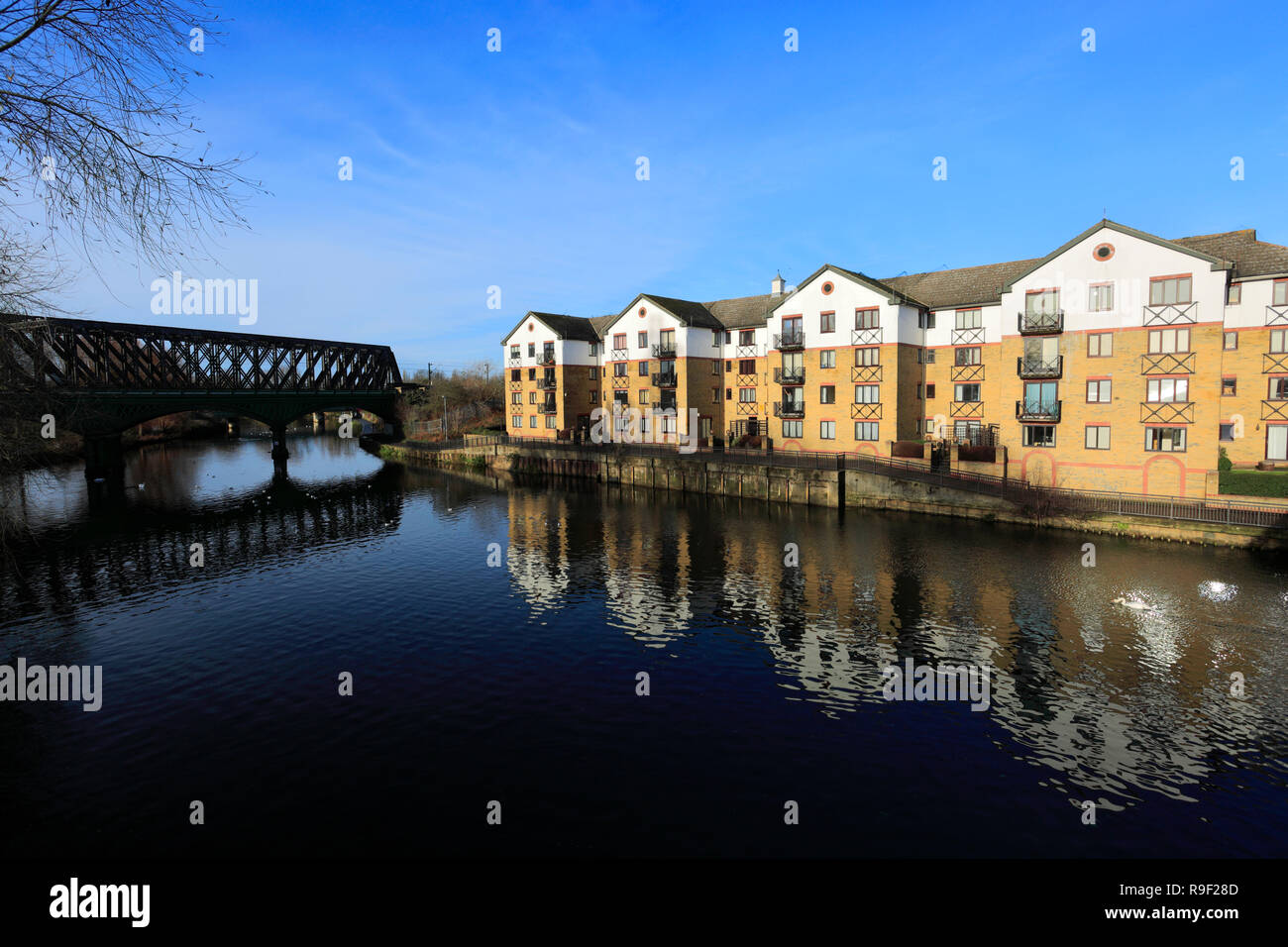 Residential flats, river Nene embankment, Peterborough City ...