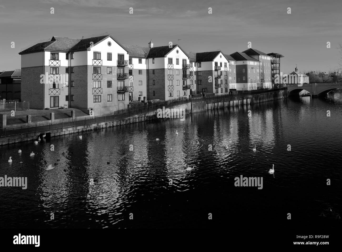 Residential flats, river Nene embankment, Peterborough City ...