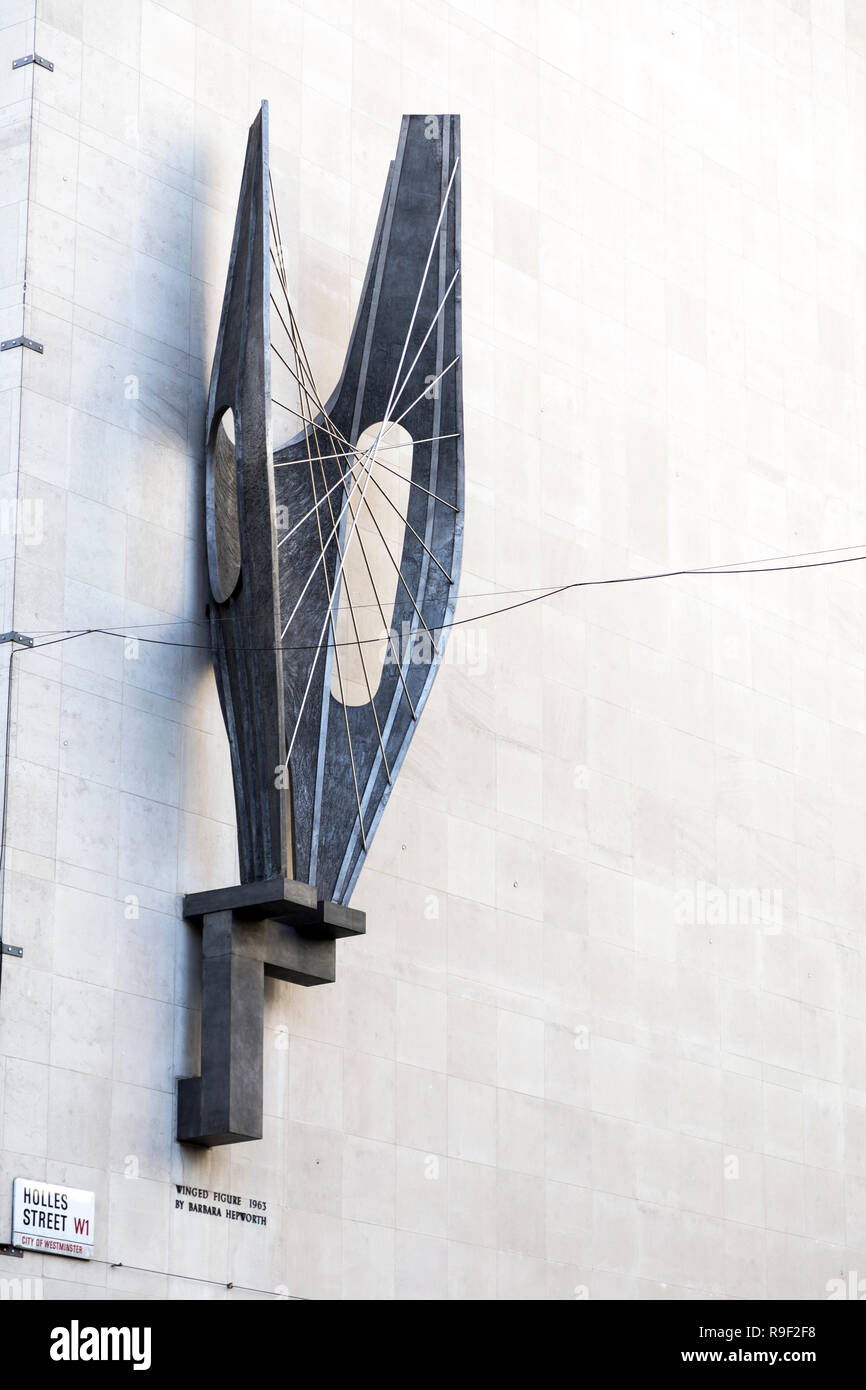 Barbara hepworth winged figure 1963 hi-res stock photography and images ...