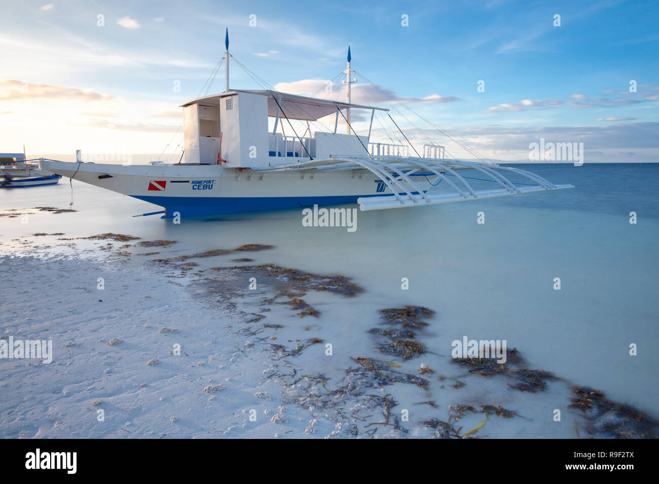 Traditional Filipino Bangka boats on the beach, Panglao, Philippines ...
