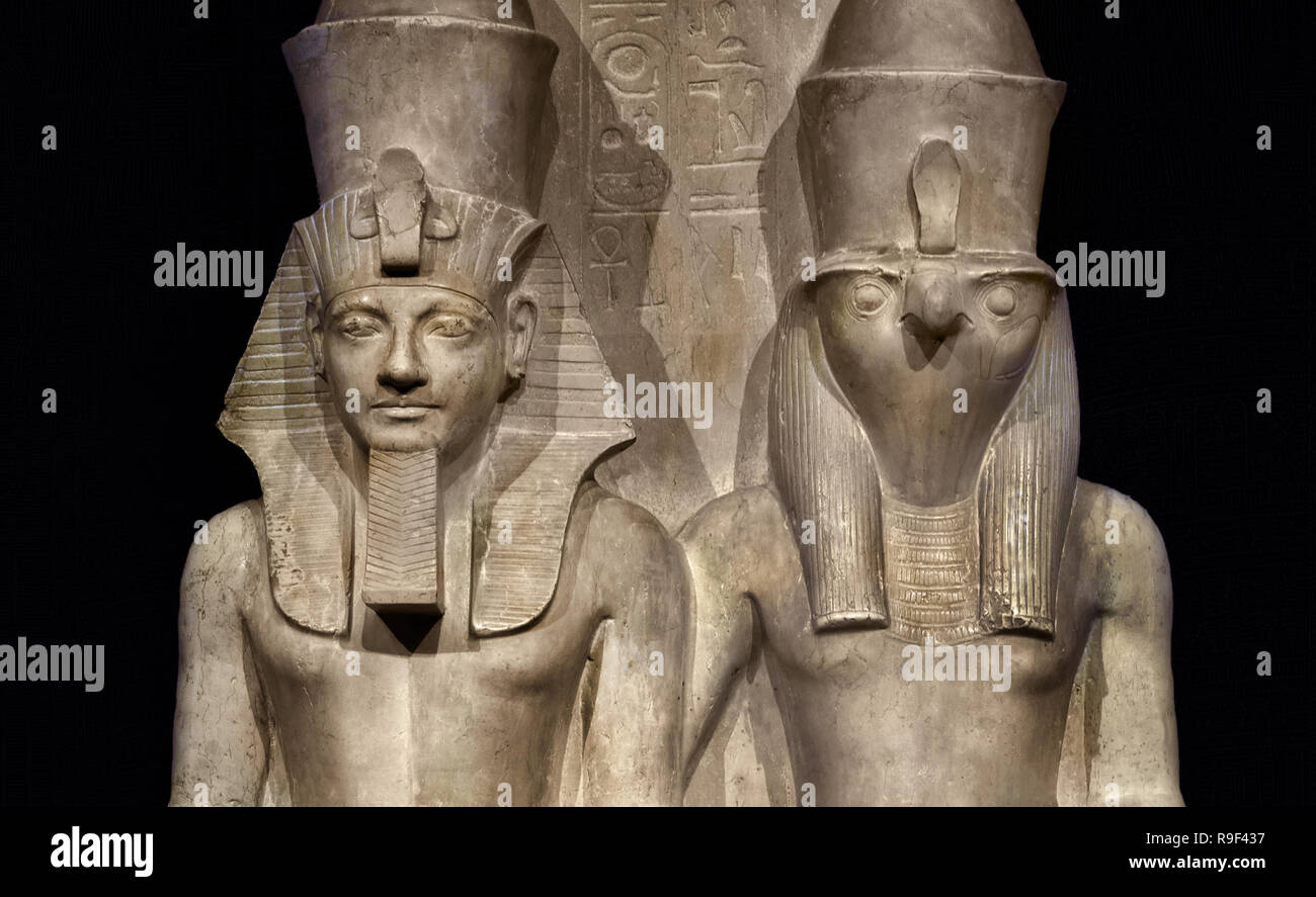 Horus statue museum hi-res stock photography and images - Alamy