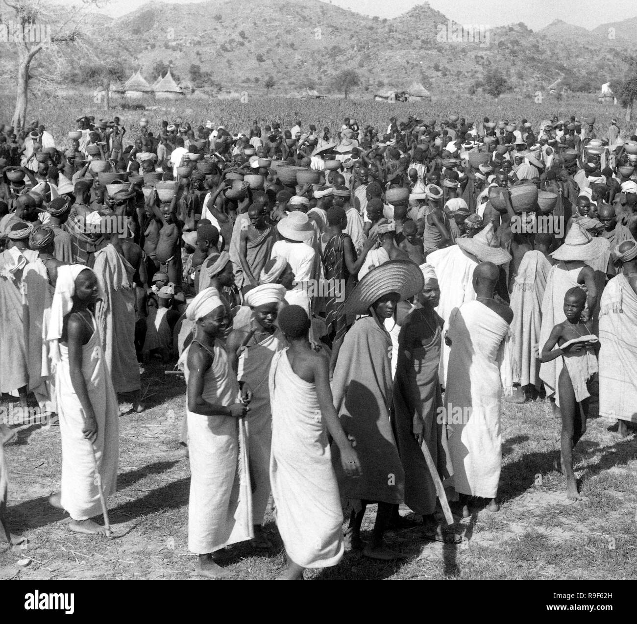 Large gathering of native people in Nigeria 1959 Native People, West ...
