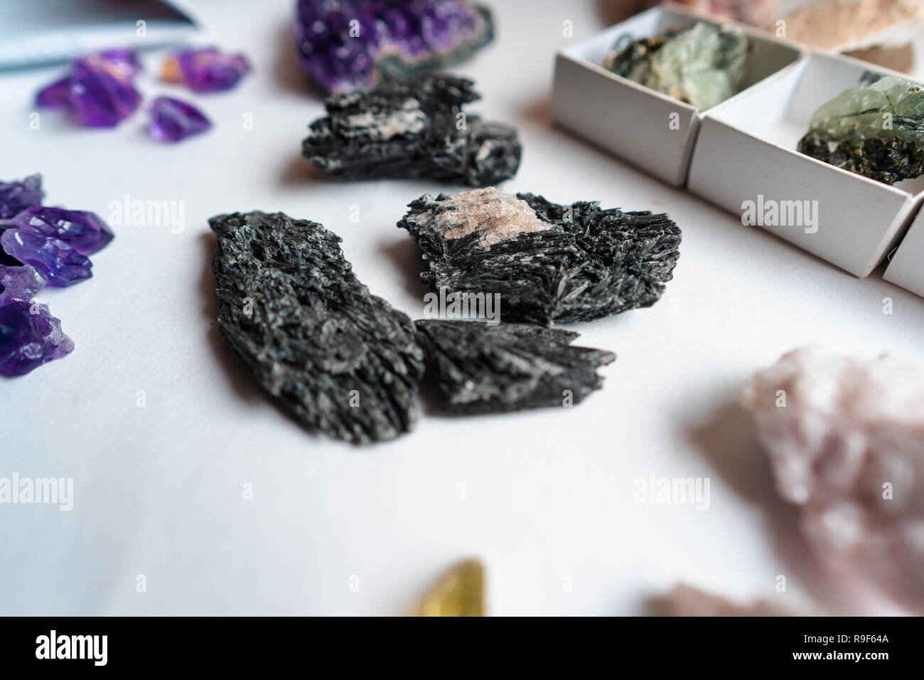 Semiprecious stone table hi-res stock photography and images - Alamy