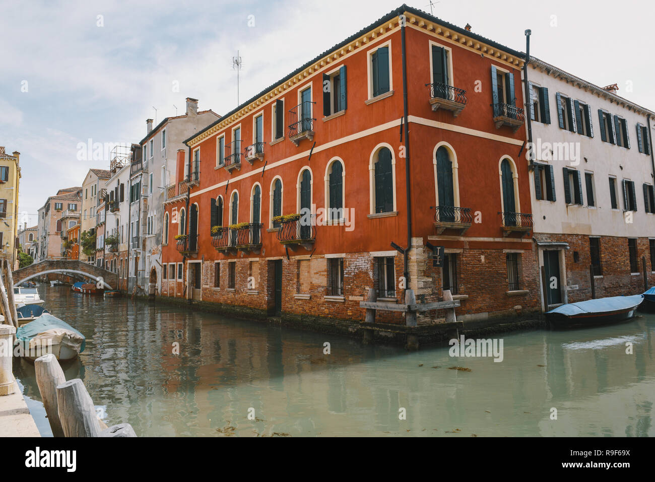 Venice landscape - beautiful and colorful buildings on a canal Stock ...