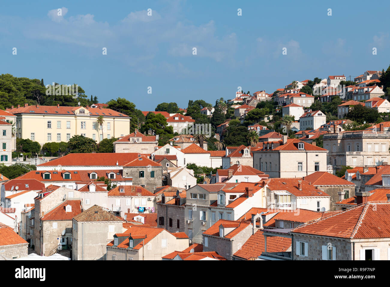 Tops of houses hi-res stock photography and images - Alamy
