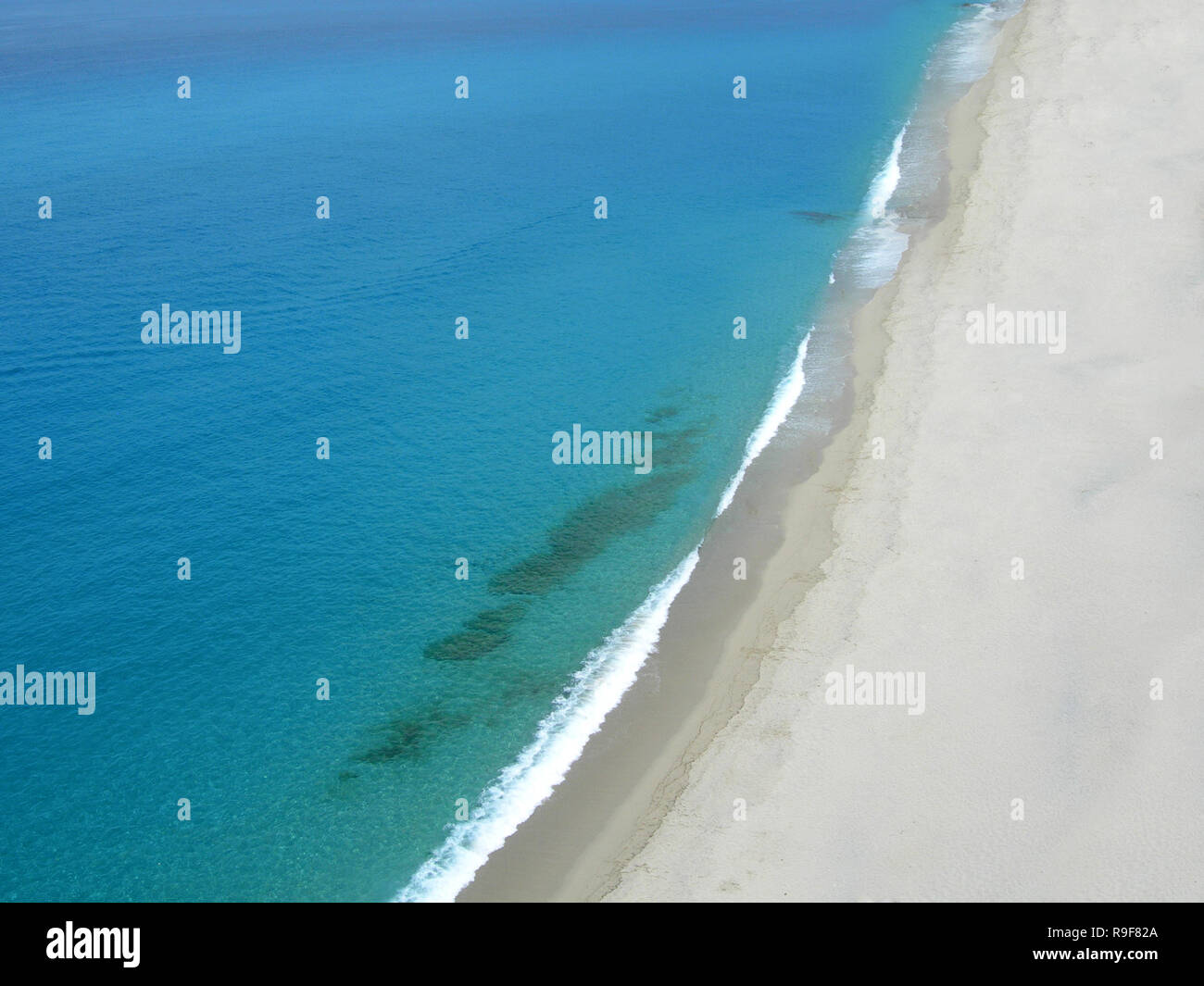 Top view of beach and water edge Stock Photo - Alamy