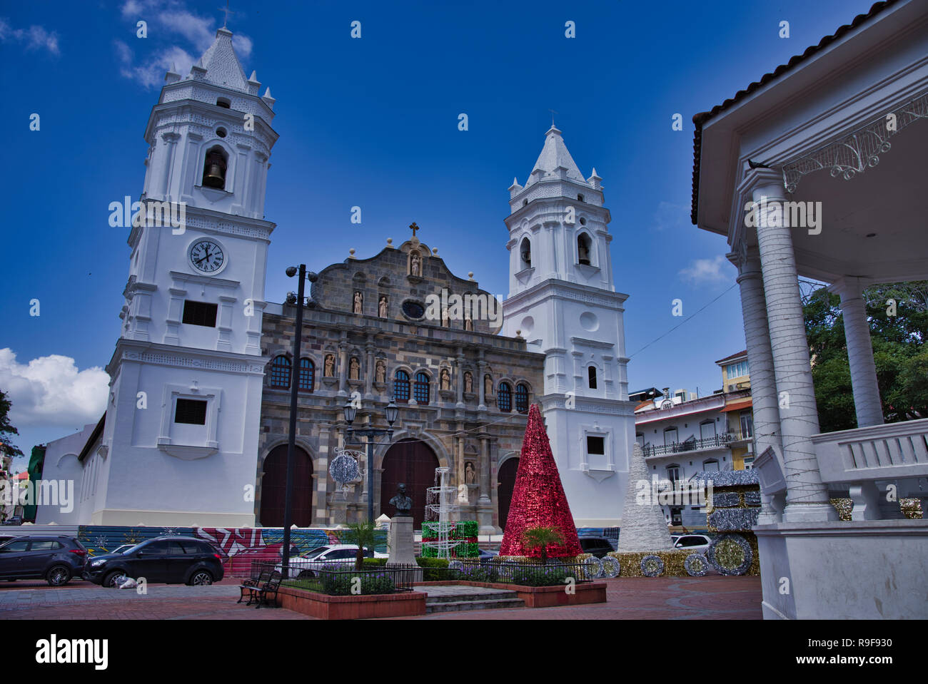 Panama cathedral hi-res stock photography and images - Alamy