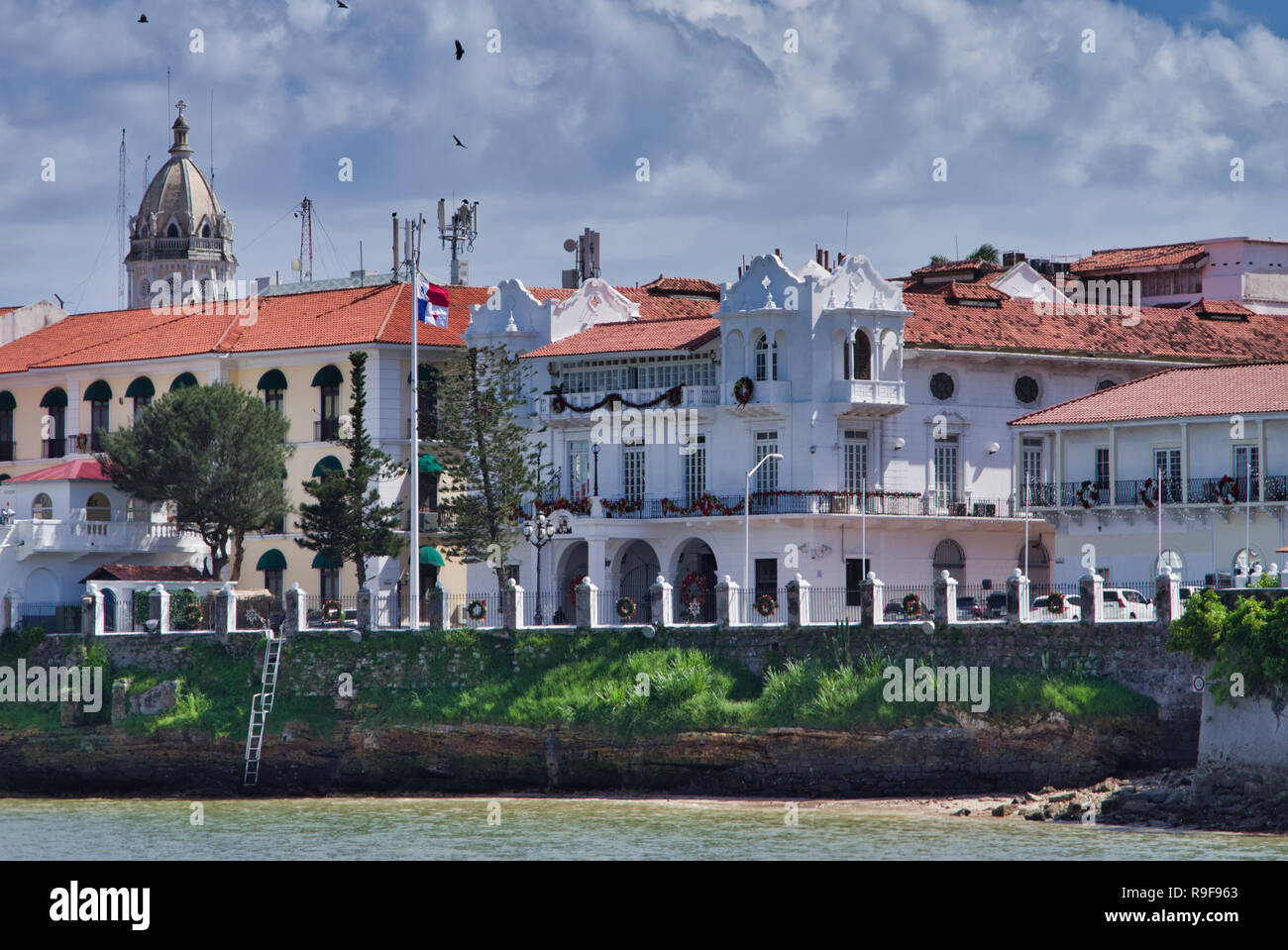 Panama presidential palace hi-res stock photography and images - Alamy