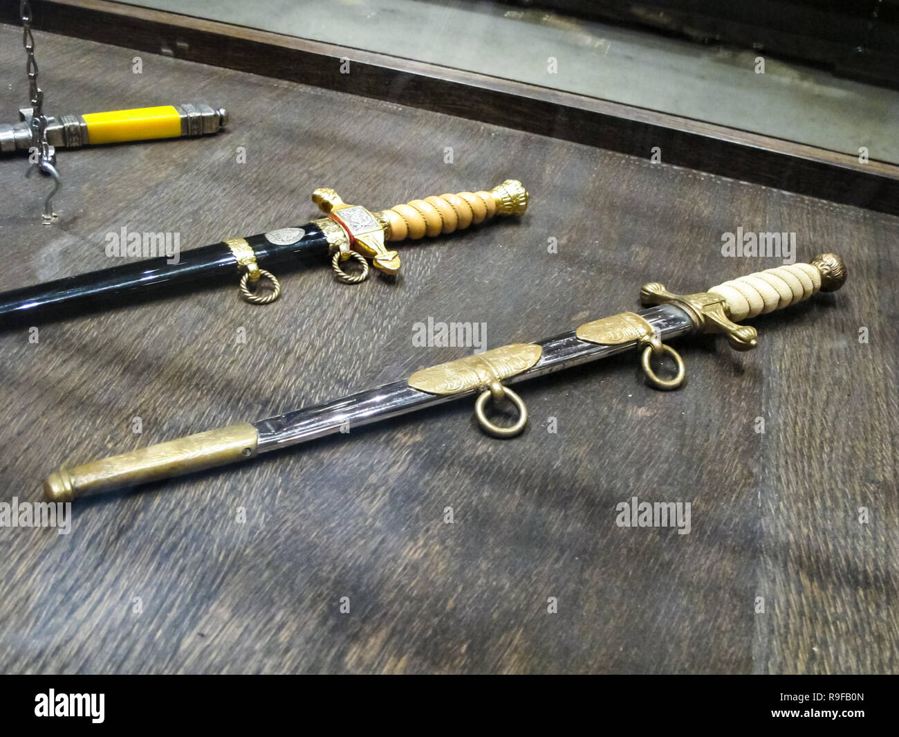 Historical rapier and dagger fencing hi-res stock photography and ...