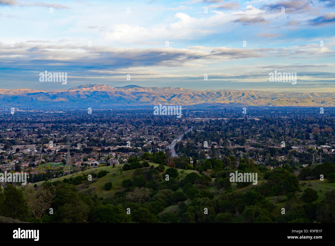 Apple cupertino office hi-res stock photography and images - Alamy