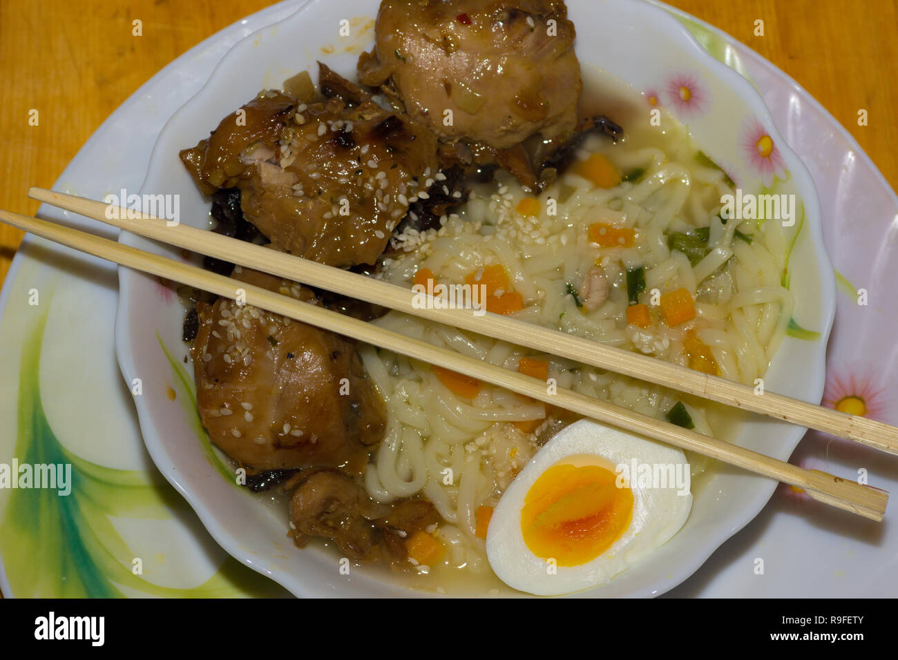 Chicken ramen noodles hi-res stock photography and images - Alamy