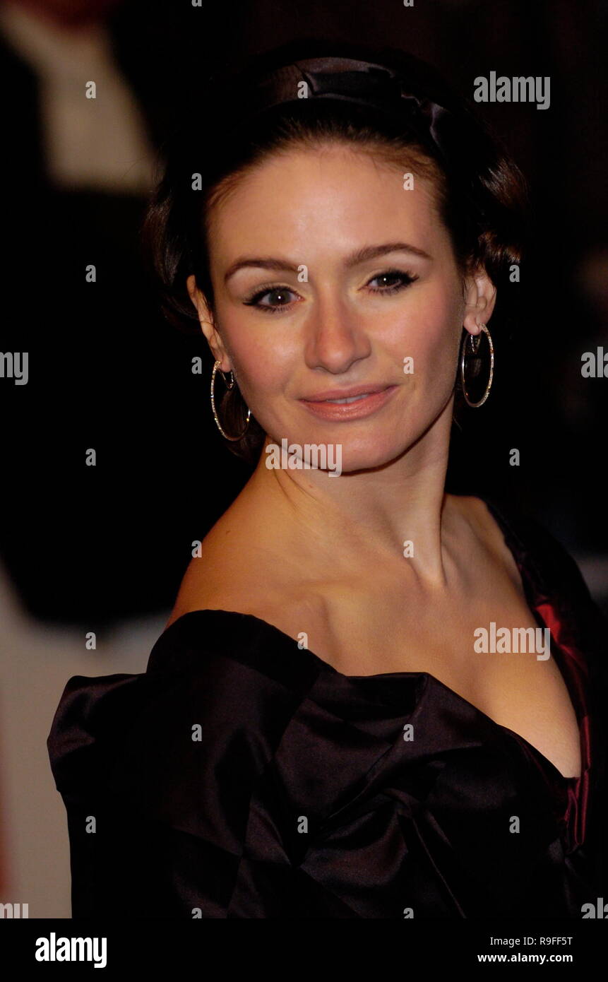 Emily mortimer match point hi-res stock photography and images - Alamy