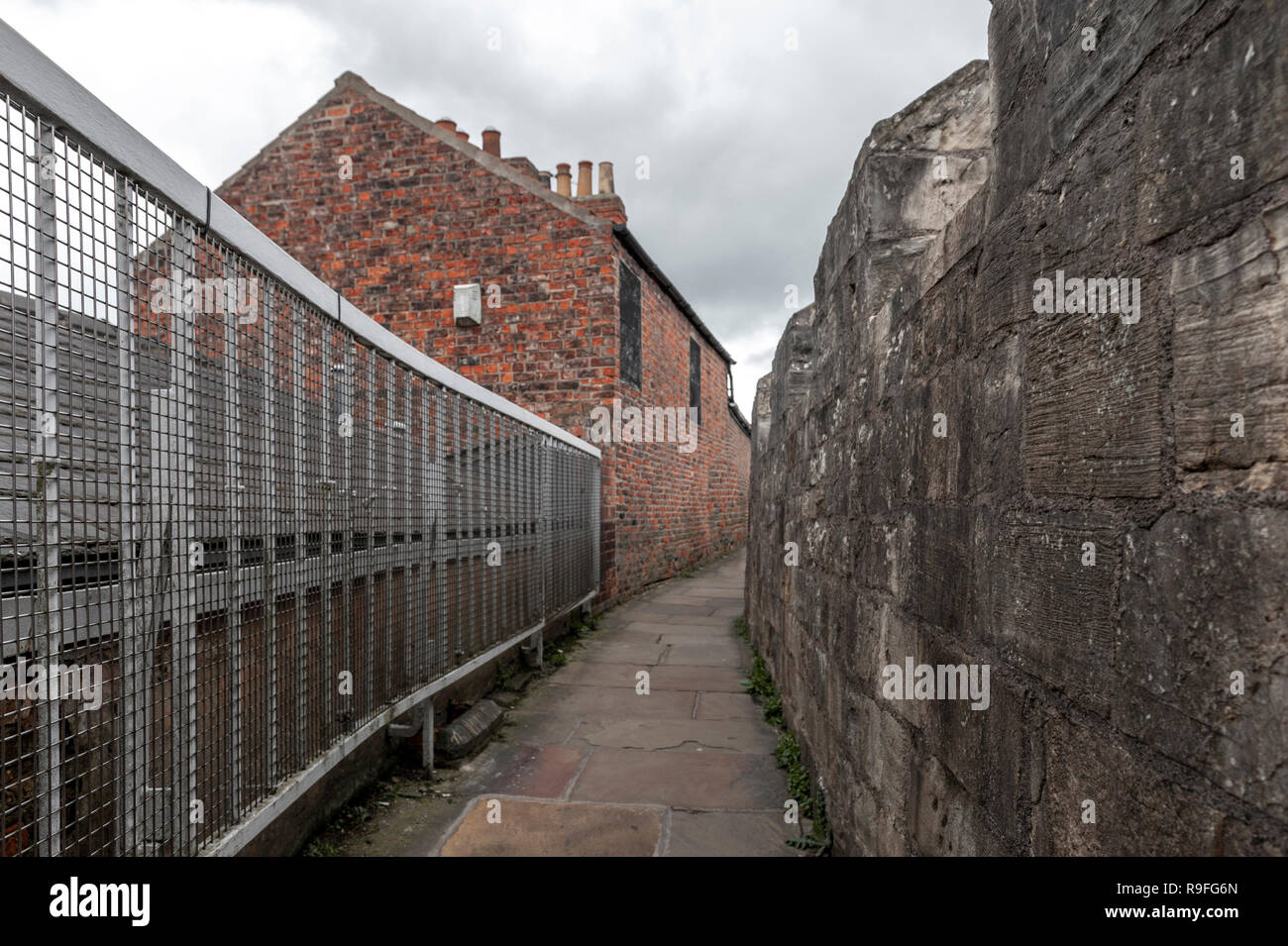 Elevated walkway on York City Walls, (Bar Walls or Roman walls ...