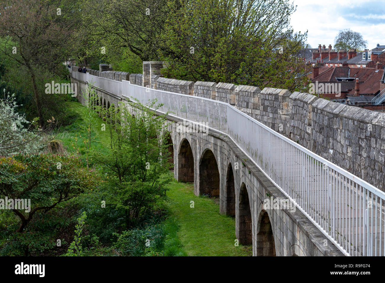 Elevated walkway on York City Walls, (Bar Walls or Roman walls ...