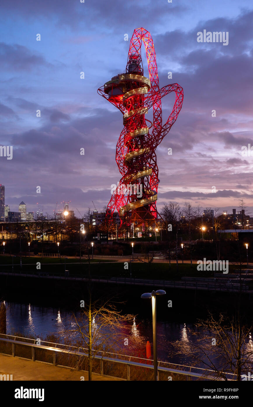 The orbit london night hi-res stock photography and images - Alamy