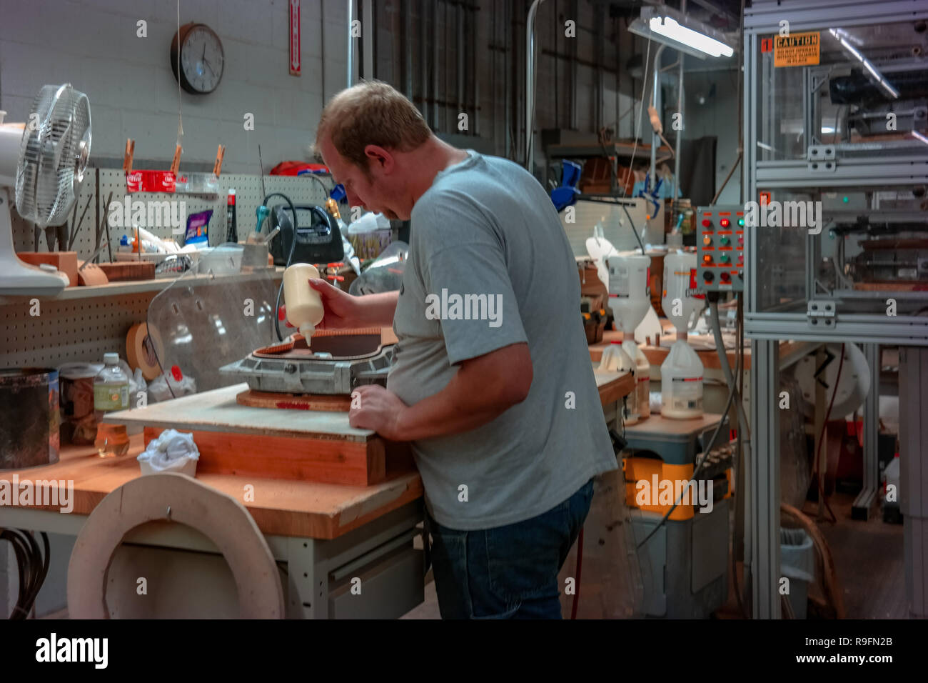 Craftperson hi-res stock photography and images - Alamy