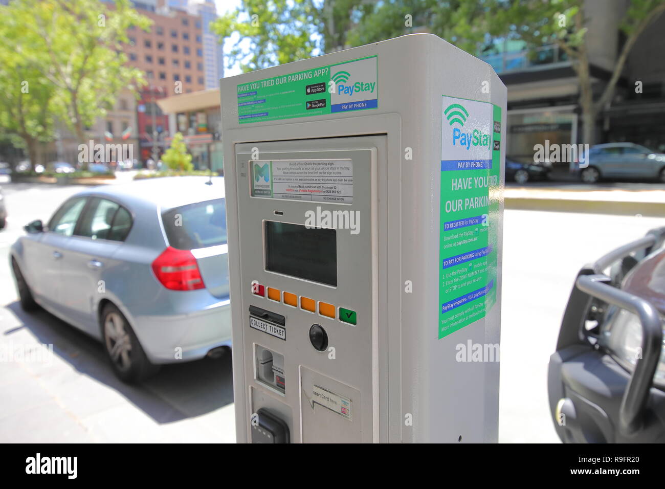 Parking meter ticket vending in Melbourne Australia Stock Photo - Alamy