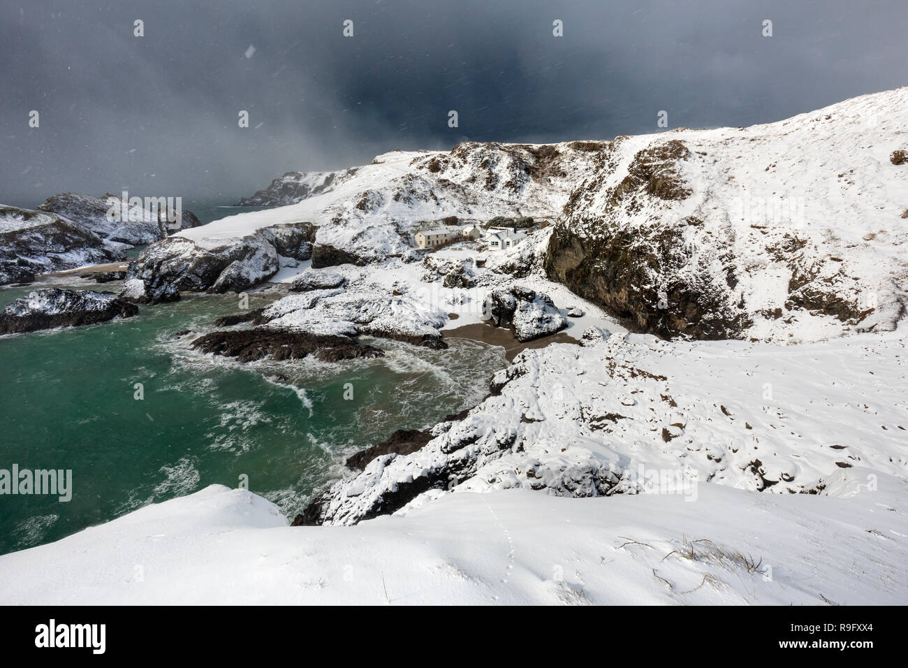 Kynance Cove; in Snow; Cornwall; UK Stock Photo - Alamy