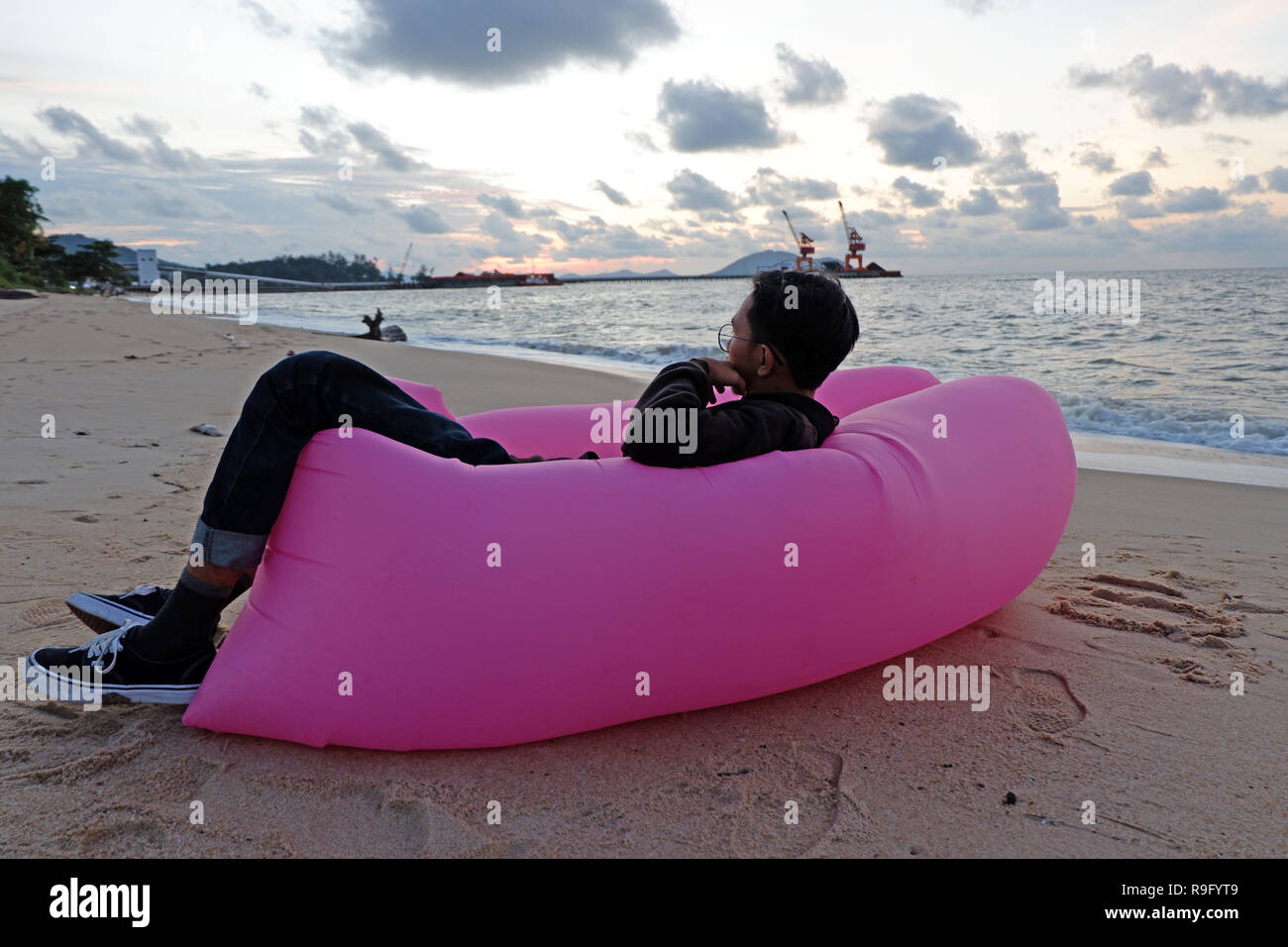 Lazy day at the beach hi-res stock photography and images - Alamy