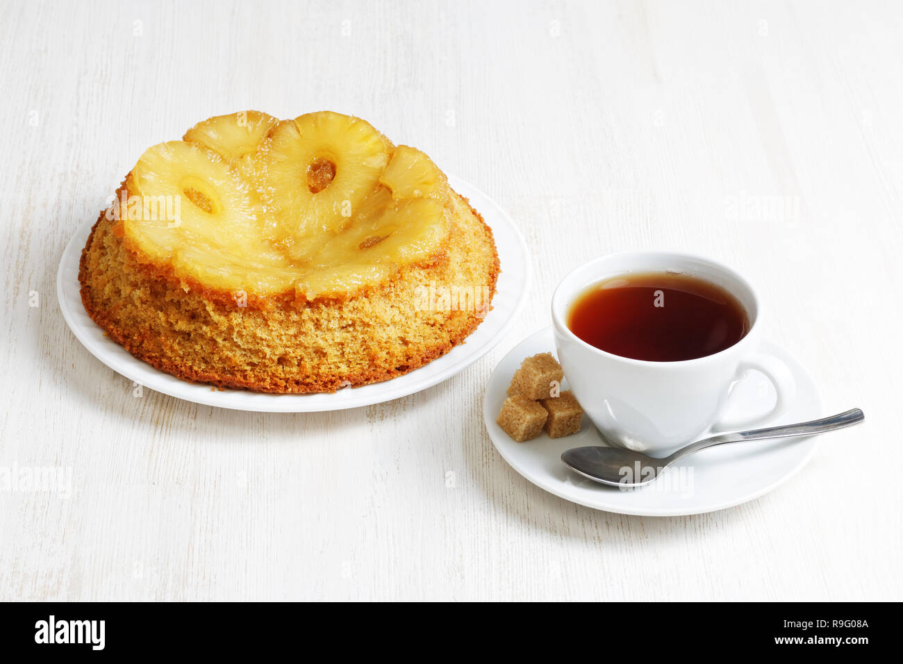 Cup upside down on saucer hi-res stock photography and images - Alamy